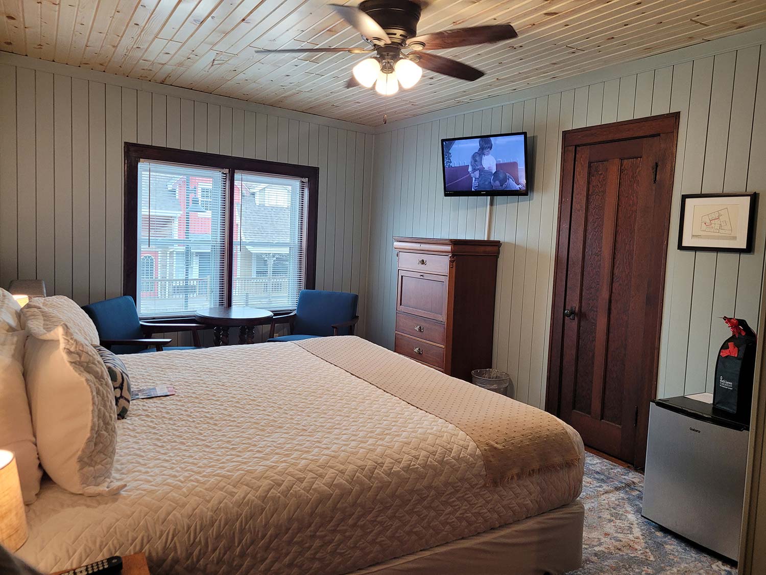 Rooms & Suites | Historic Hotel Nichols South Haven, MI